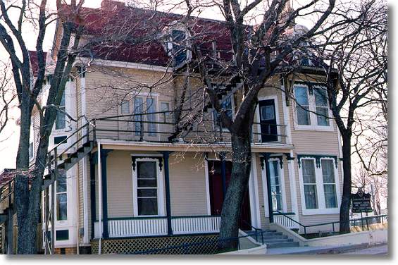 Stella Burry (1897-1991)